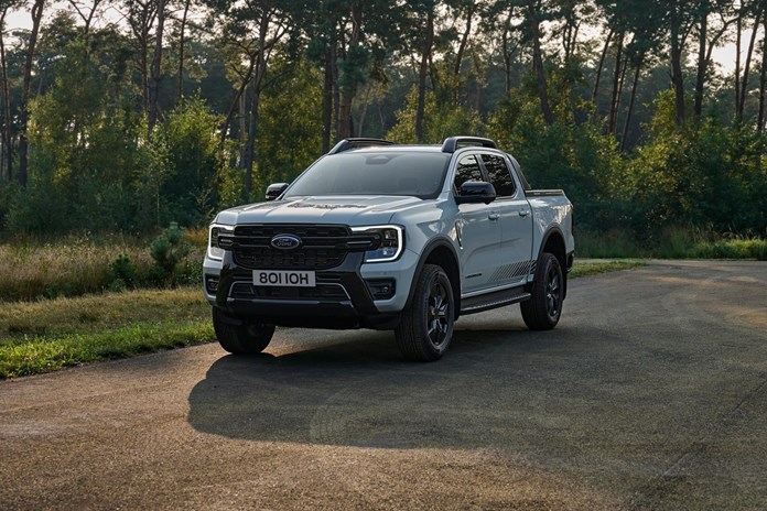 Ford Ranger PHEV plug-in hybrid makes official debut at IAA show in ...