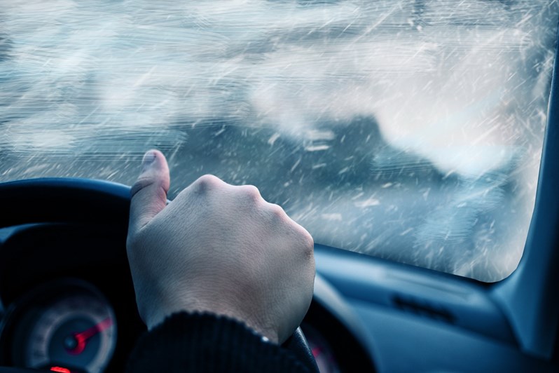How to clear your windscreen this winter