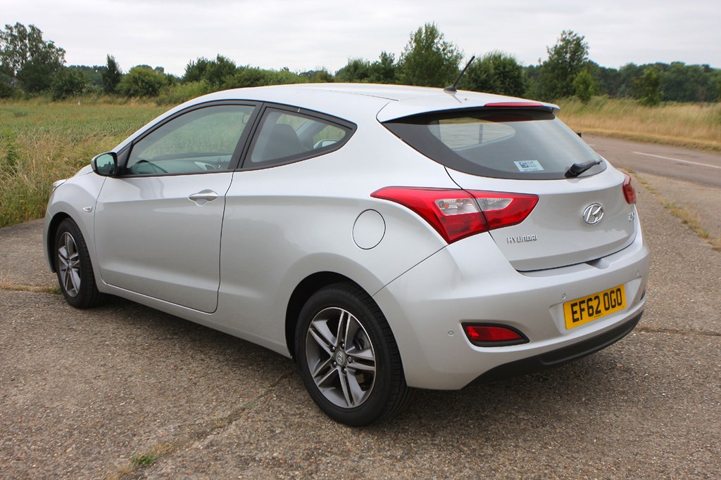 Used Hyundai i30 Hatchback (2012 - 2017) boot space & practicality