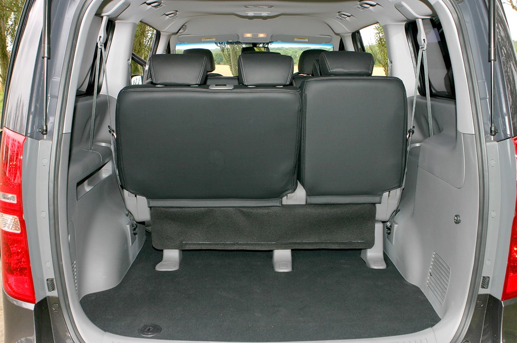 Used Hyundai i800 Estate (2008 - 2019) boot space & practicality | Parkers
