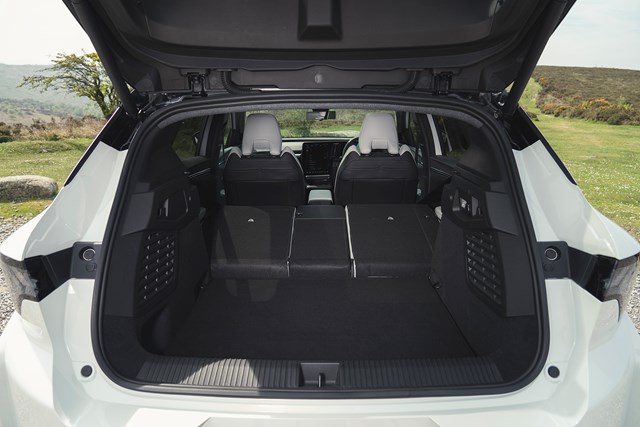 Renault Scenic E-Tech (2025) boot space & practicality