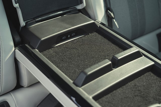 Renault Scenic E-Tech (2026) boot space & practicality