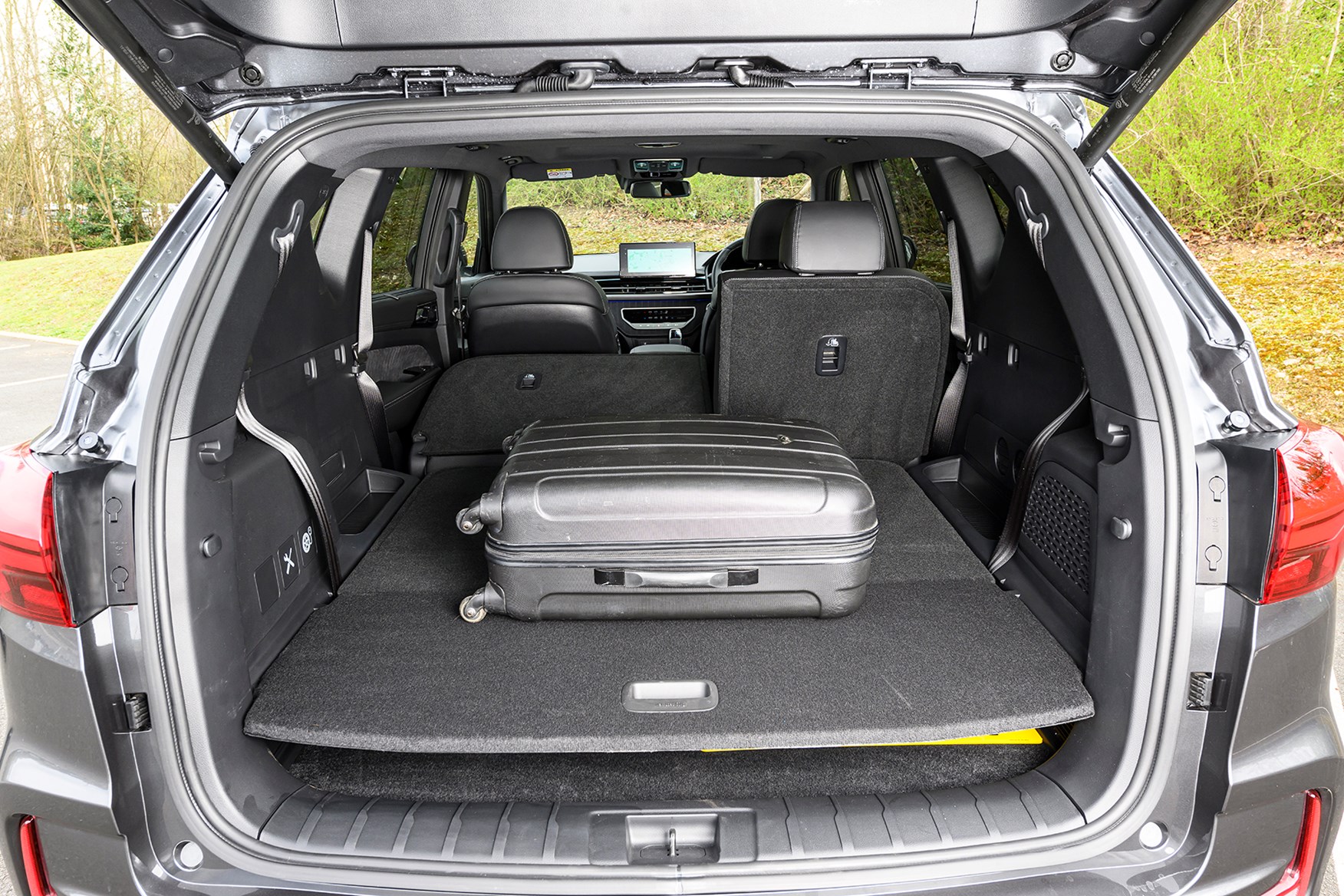 KGM Rexton (2025) boot space & practicality