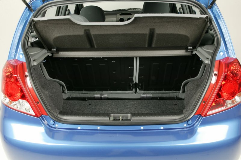 Used Daewoo Kalos Hatchback (2003 - 2005) boot space & practicality