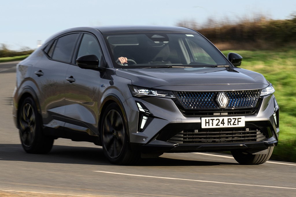 Renault Rafale (2025) boot space & practicality