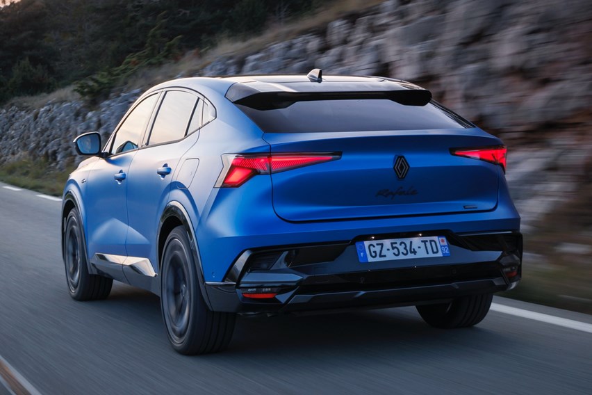 Renault Rafale (2025) boot space & practicality