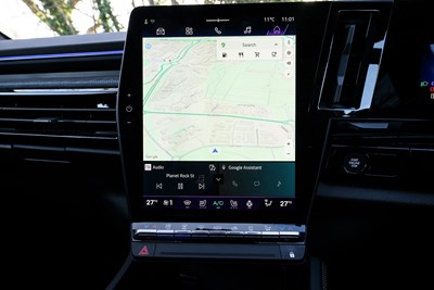 Renault Rafale (2025) boot space & practicality