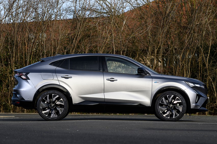 Renault Rafale (2025) boot space & practicality