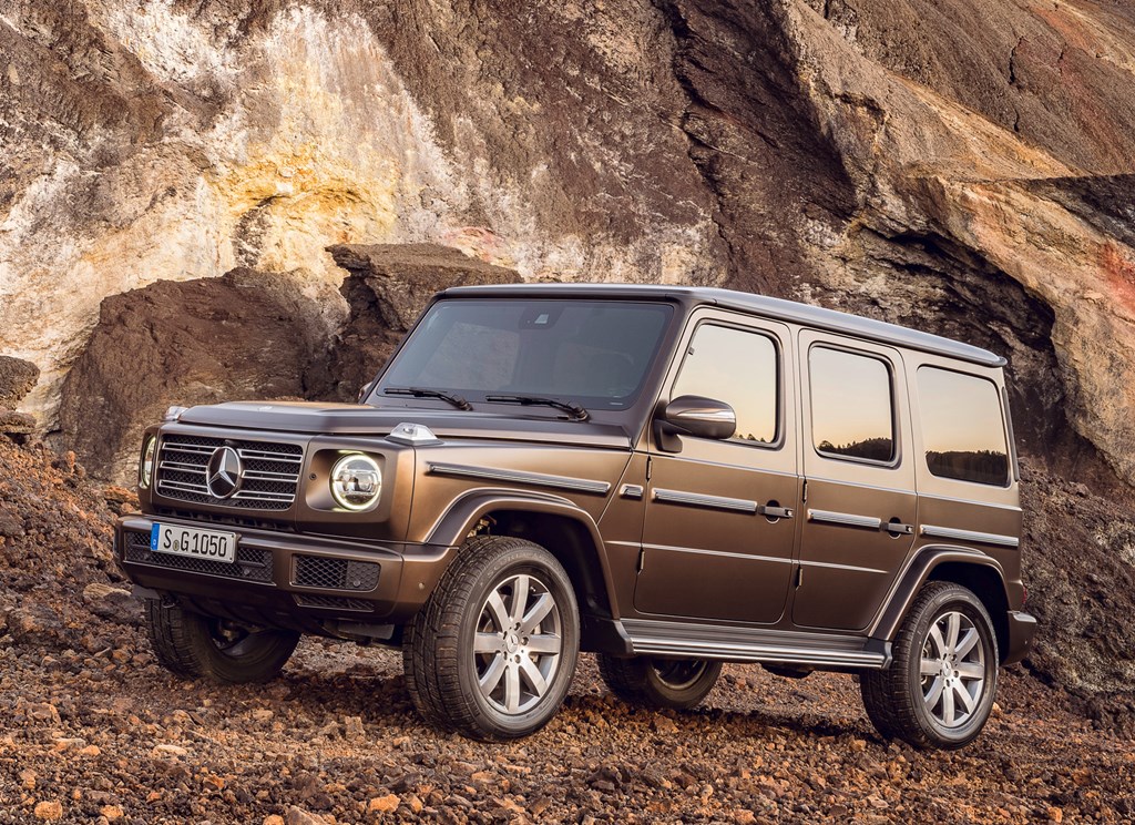 We drive the updated 2024 Mercedes-Benz G-Class. New tech and a ...