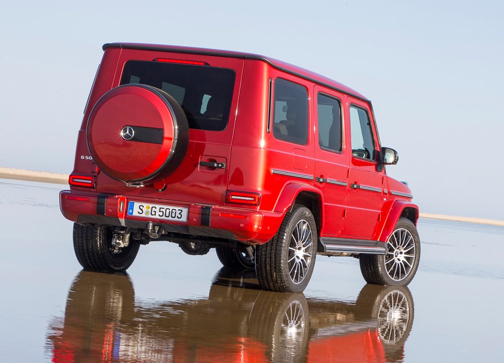 We drive the updated 2024 Mercedes-Benz G-Class. New tech and a ...