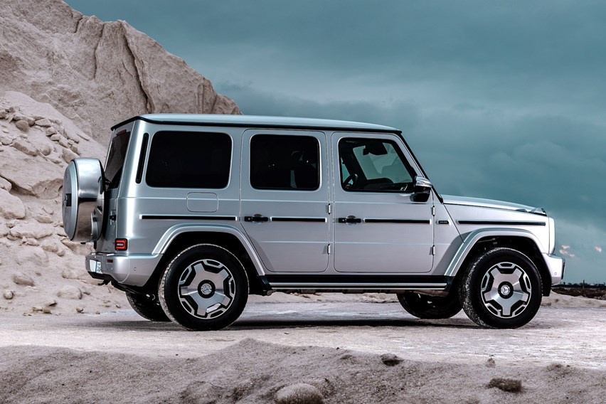 We drive the updated 2024 Mercedes-Benz G-Class. New tech and a ...