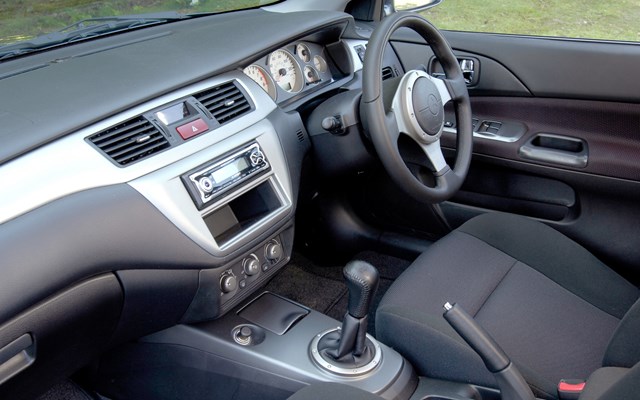Used Mitsubishi Lancer Saloon (2005 - 2008) Review