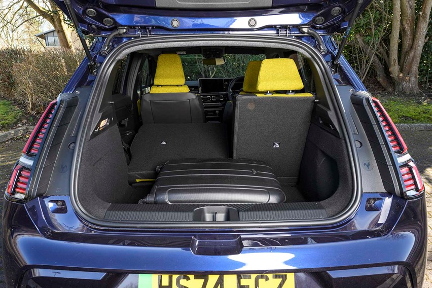 Renault 5 E-Tech (2025) interior