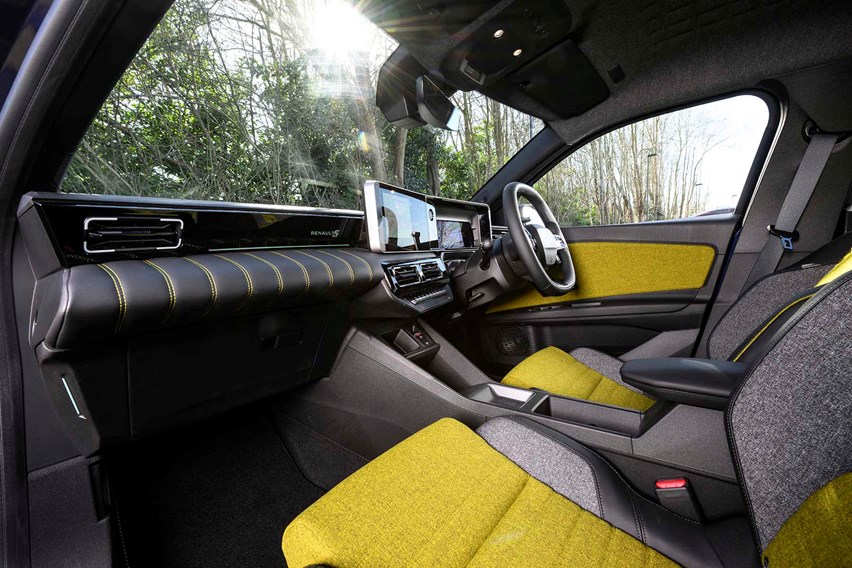 Renault 5 E-Tech (2026) boot space & practicality