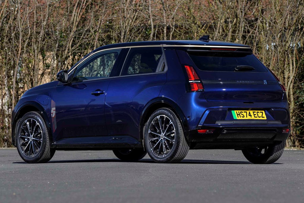 Renault 5 E-Tech (2025) interior