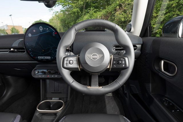 MINI Cooper Review (2025)