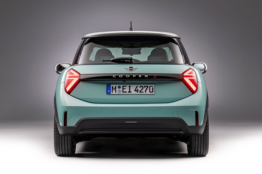 MINI Cooper Review (2025)