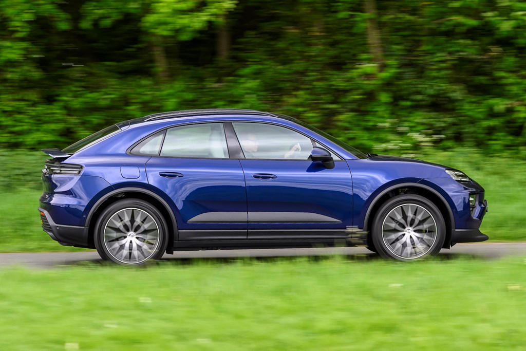 Porsche Macan (2026) engines & performance