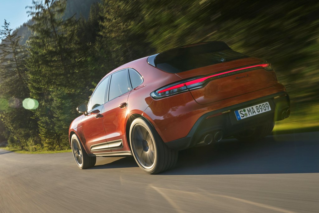 Porsche Macan 4x4 Review (2025)
