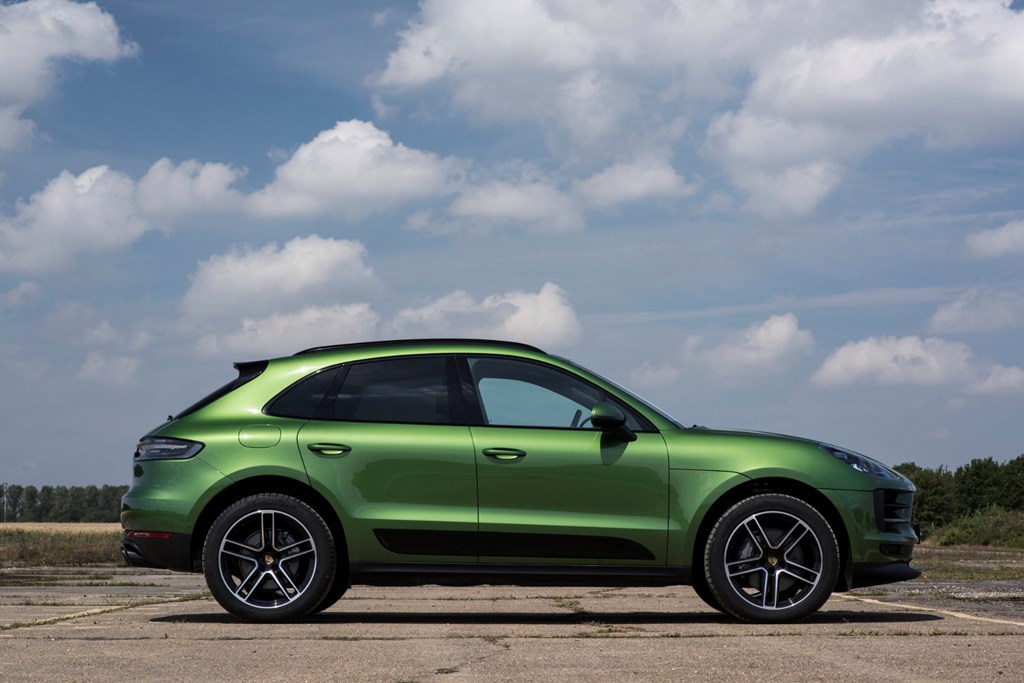 Porsche Macan 4x4 Review (2025)