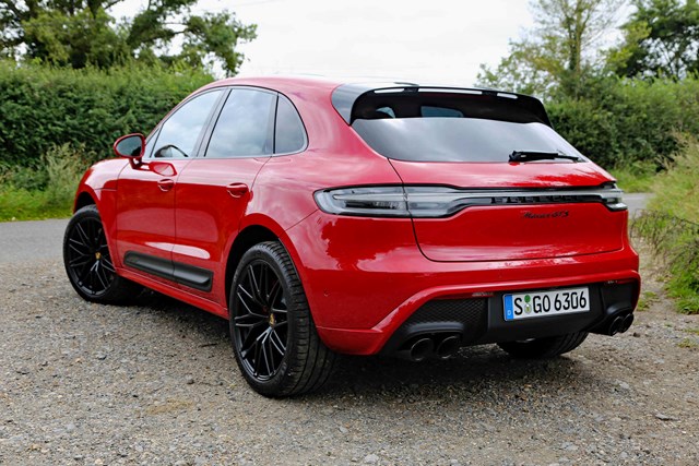 Porsche Macan 4x4 Review (2025)