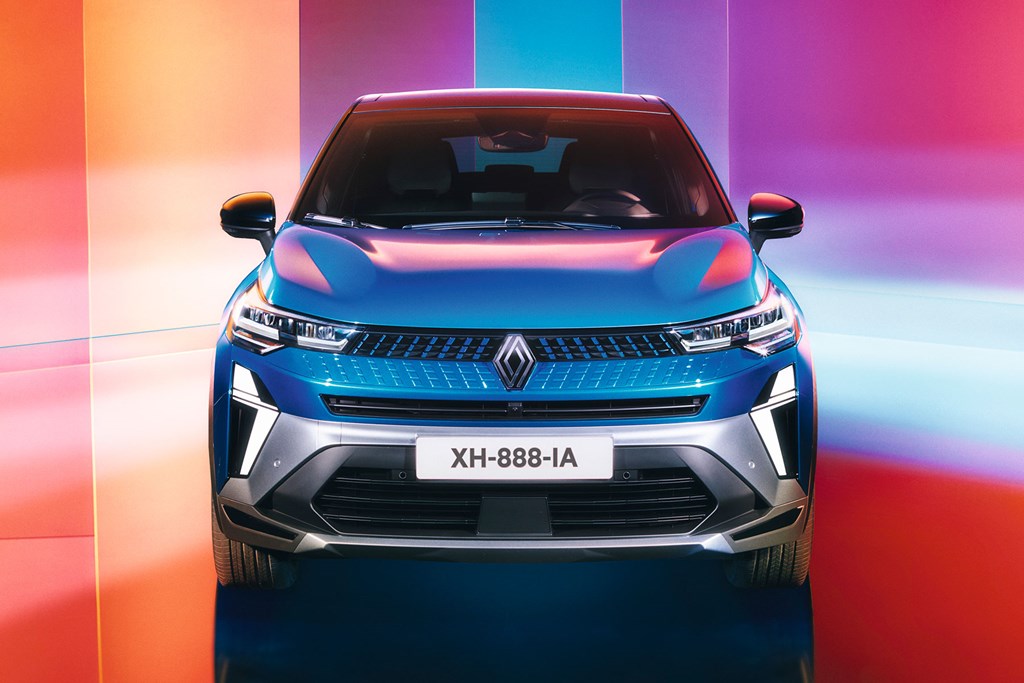 Botox and a bigger toybox: facelifted 2024 Renault Captur unveiled