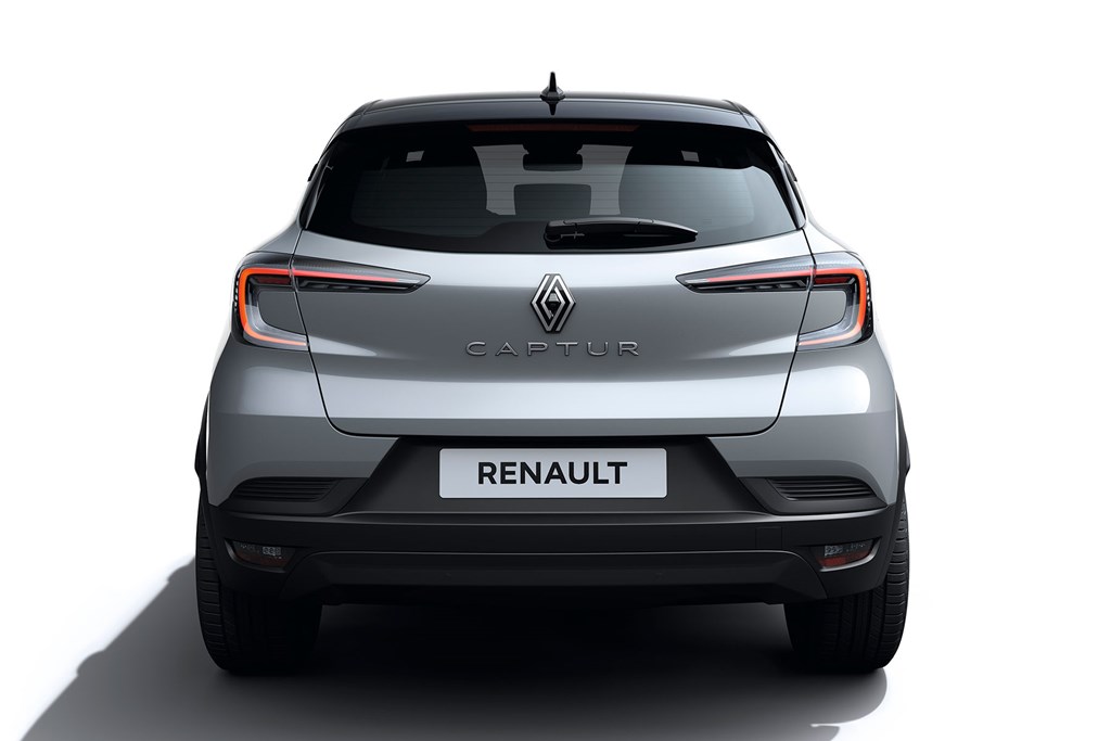 Botox and a bigger toybox: facelifted 2024 Renault Captur unveiled