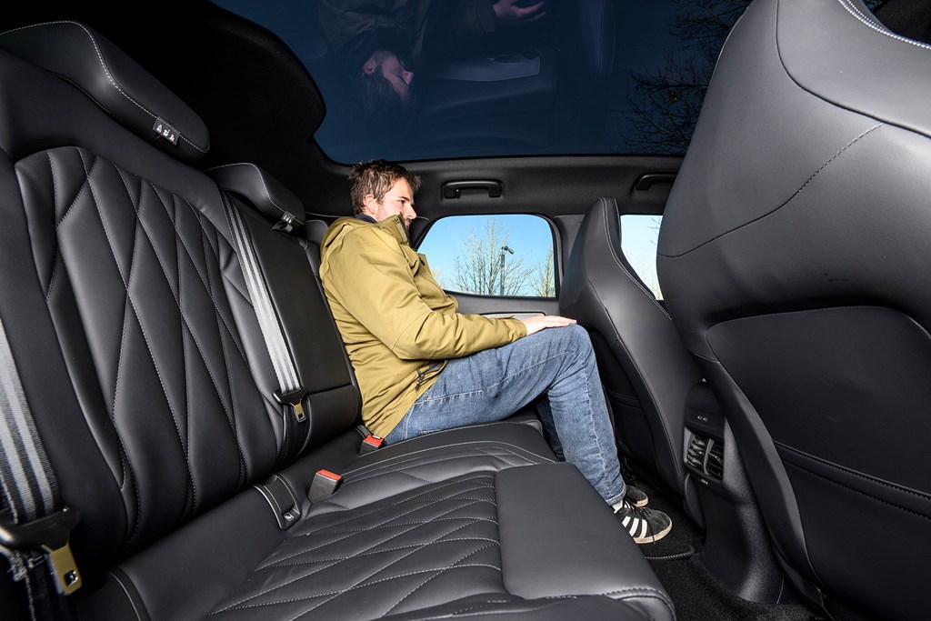 Ford Explorer (2025) boot space & practicality