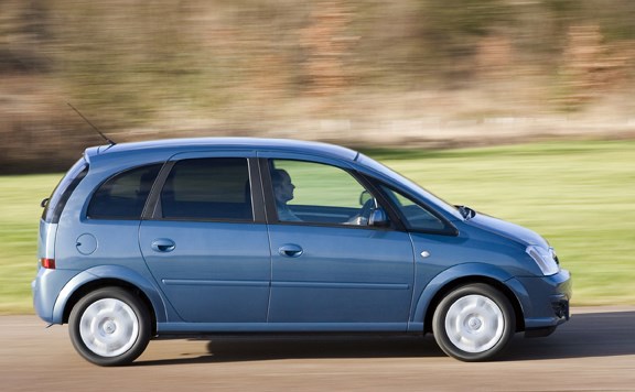 Used Vauxhall Meriva Estate (2003 - 2010) boot space & practicality