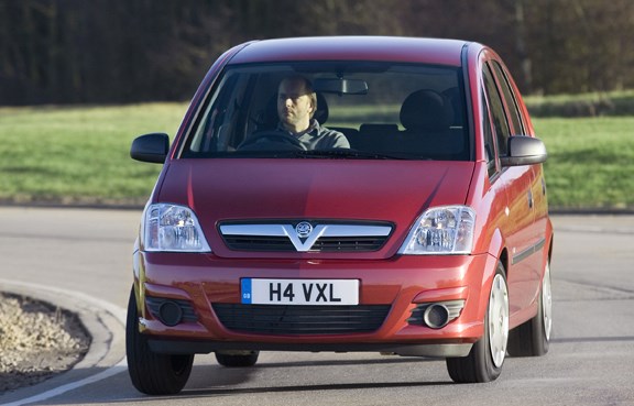 Used Vauxhall Meriva Estate (2003 - 2010) boot space & practicality
