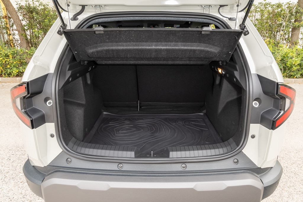 Dacia Duster (2024) interior