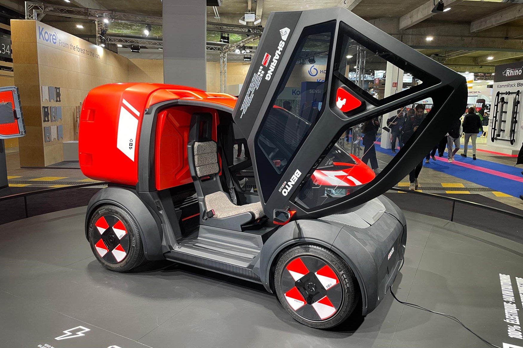 Mobilize Bento last-mile delivery scooter set to come to UK