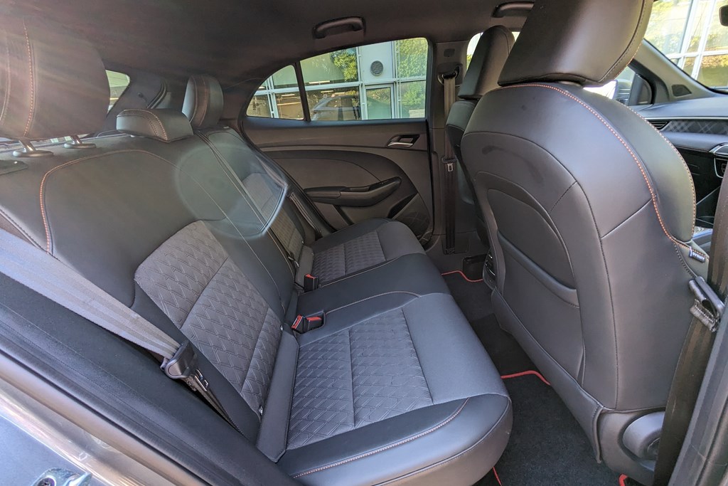 MG 3 Hybrid (2025) boot space & practicality