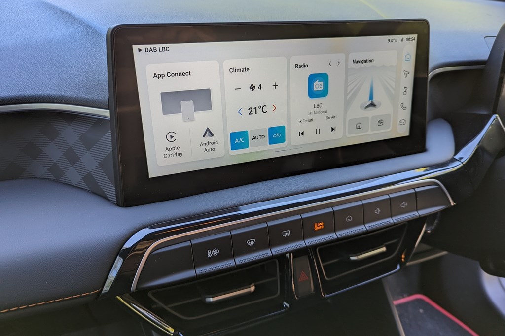 MG 3 Hybrid (2025) boot space & practicality
