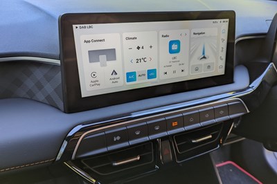 MG 3 Hybrid (2025) boot space & practicality