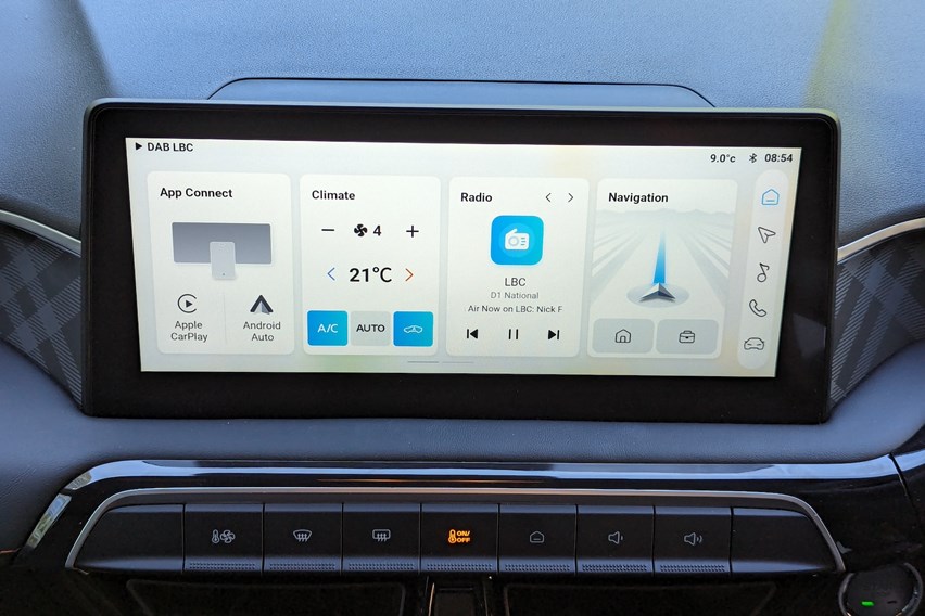 MG 3 Hybrid (2025) boot space & practicality