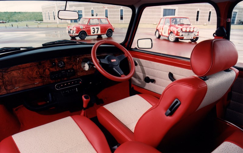 Used Rover Mini Saloon (1988 - 2001) interior
