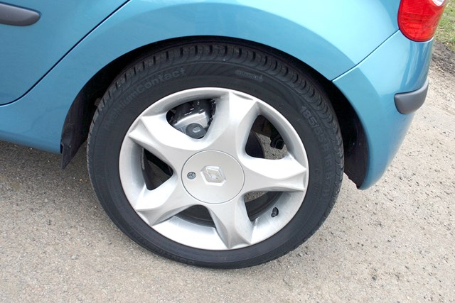 Used Renault Modus Hatchback (2004 - 2012) boot space & practicality