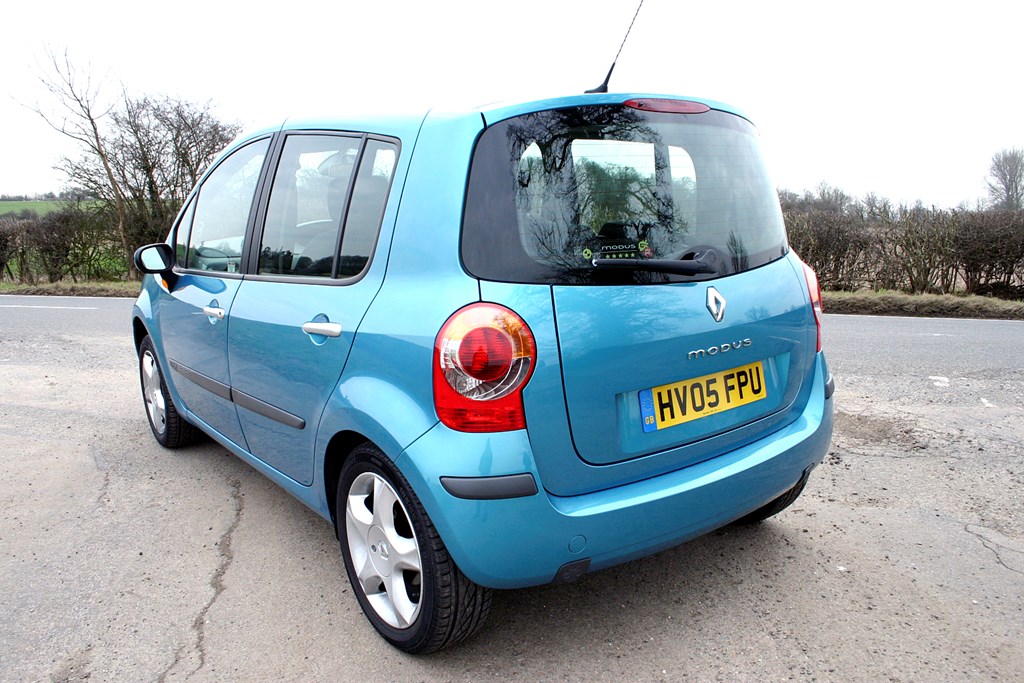 Used Renault Modus Hatchback (2004 - 2012) boot space & practicality