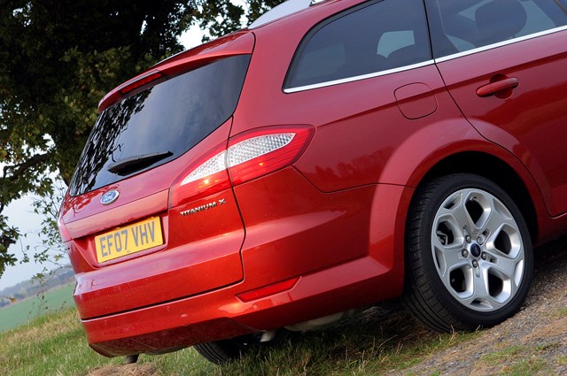 Used Ford Mondeo Estate (2007 - 2014) boot space & practicality