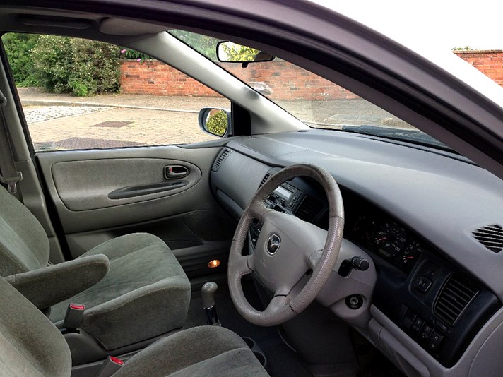 Used Mazda MPV Estate (1999 - 2004) interior