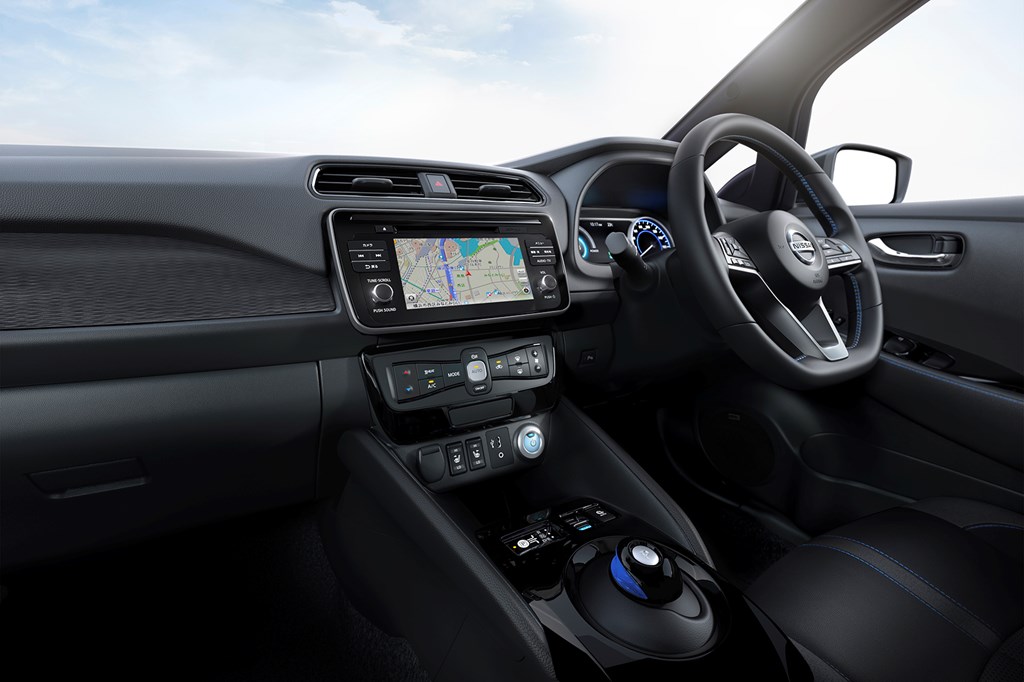 Nissan Leaf electric car review (2025) | Parkers.co.uk