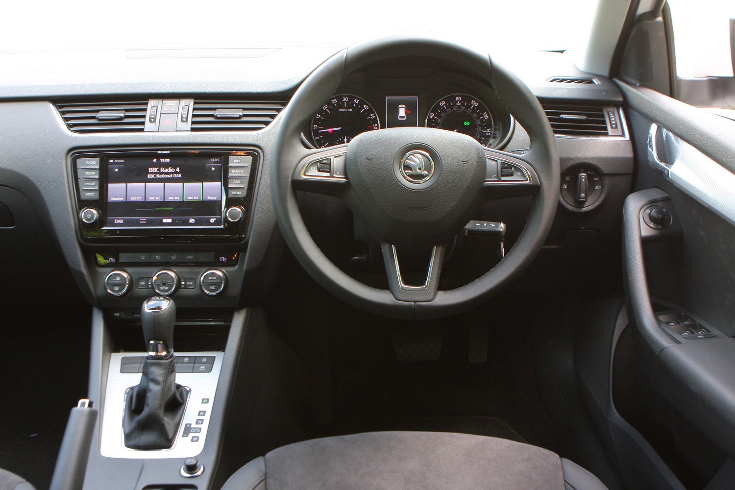 Used Skoda Octavia Estate (2013 - 2020) interior