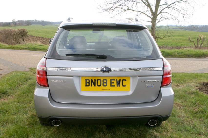 Subaru Legacy Outback (2003-2009) used review and buying guide