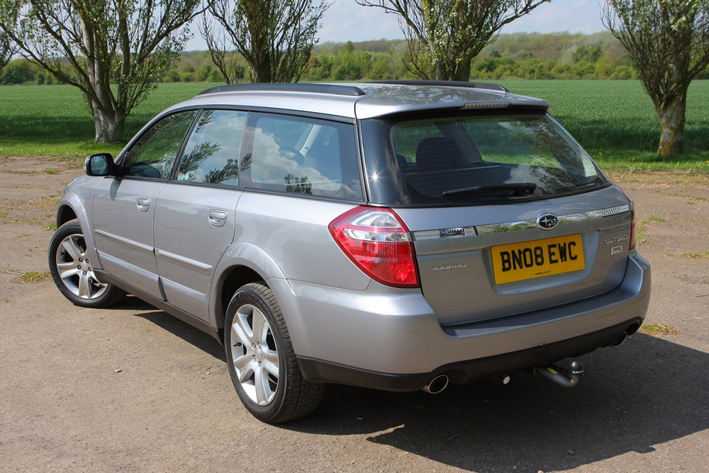Subaru Legacy Outback (2003-2009) used review and buying guide