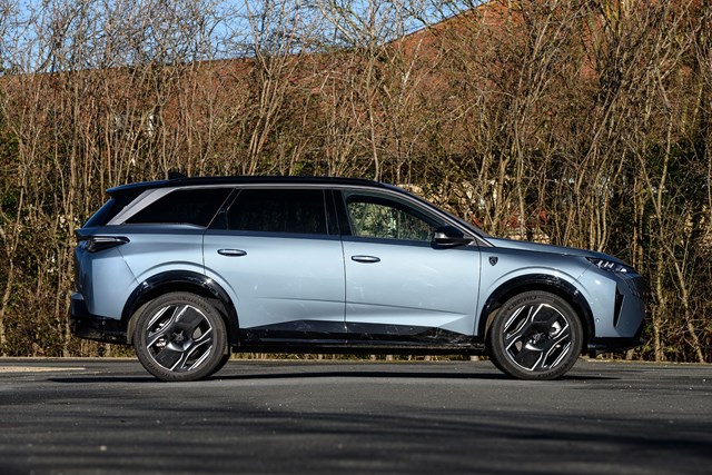 Peugeot E-5008 (2025) review: Plush inside and great value