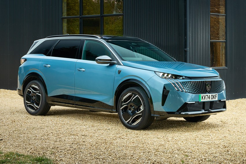 Peugeot e-5008 (2025) boot space & practicality