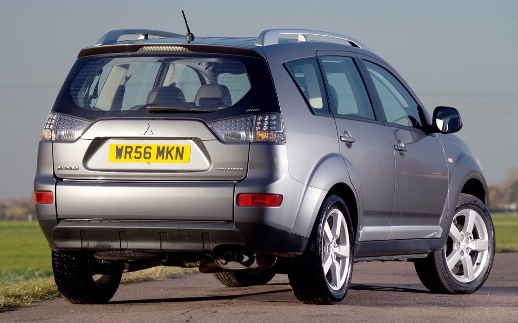 Used Mitsubishi Outlander Estate (2007 - 2013) Review