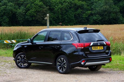 Used Mitsubishi Outlander Estate (2012 - 2021) boot space & practicality