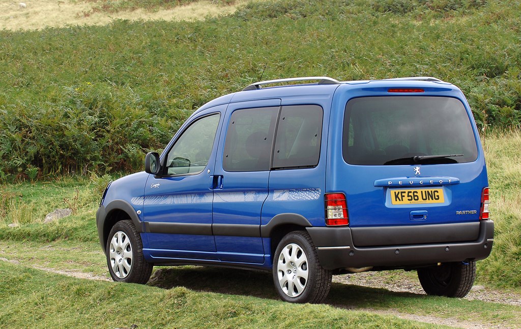 Used Peugeot Partner Combi Estate (2001 - 2010) boot space & practicality